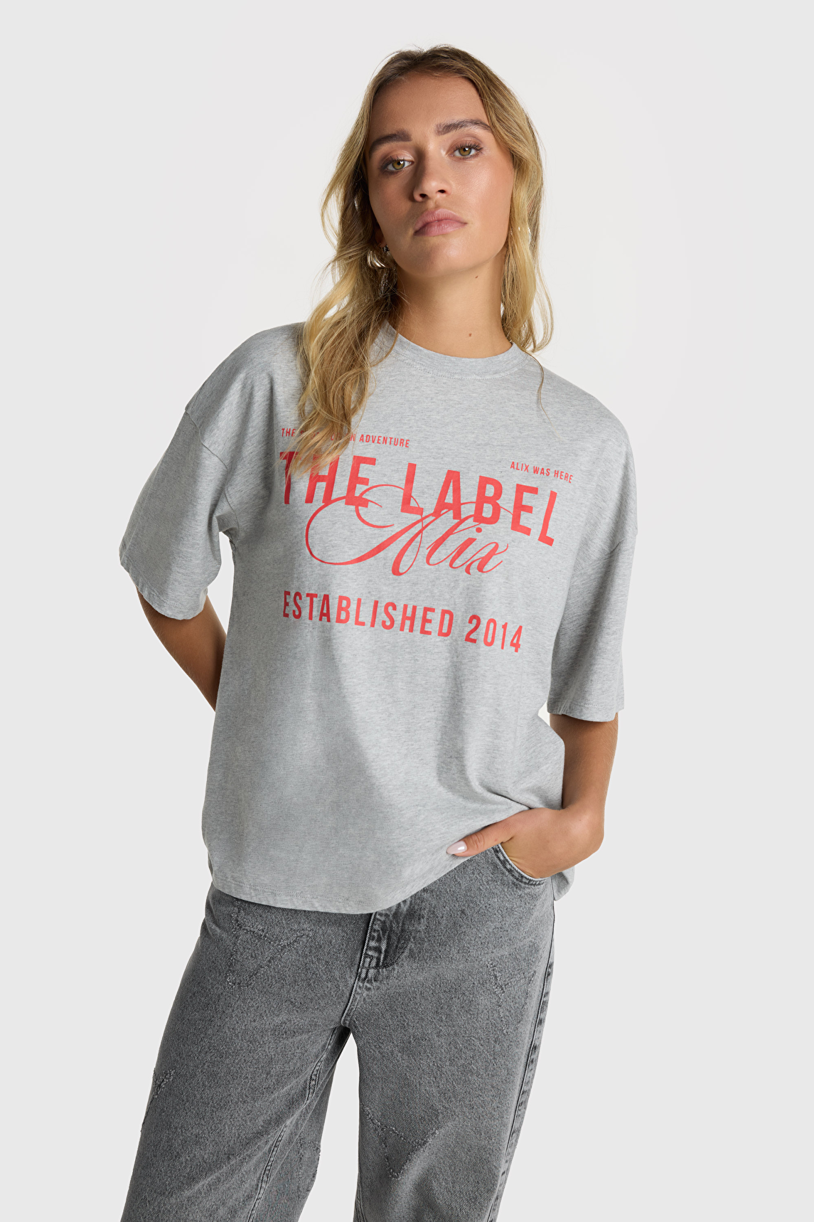 THE LABEL T-SHIRT | Alix
